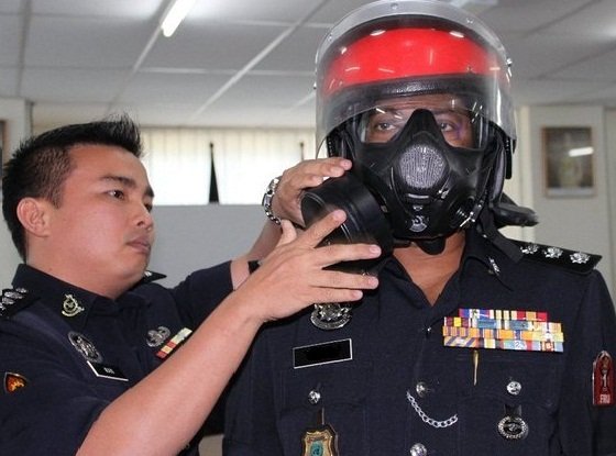 Avon Delivers A Centenary History of the Gas Mask | Military Systems ...