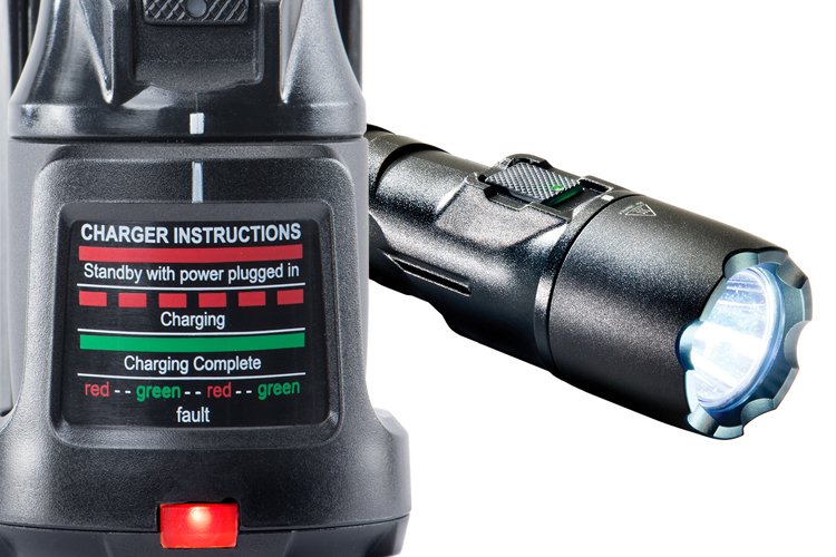New 7070R Tactical Torch-The First Peli Wireless Rechargeable Light ...