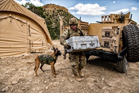 Peli-Hardigg™ | Military Systems and Technology